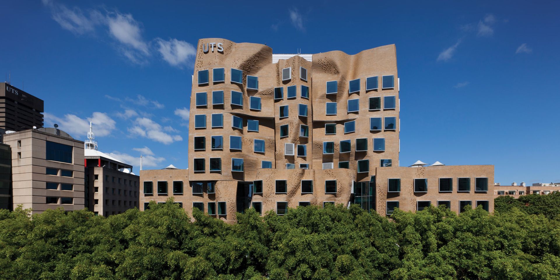 Virtual CPD Presentation: How to Build the Impossible | Brickworks